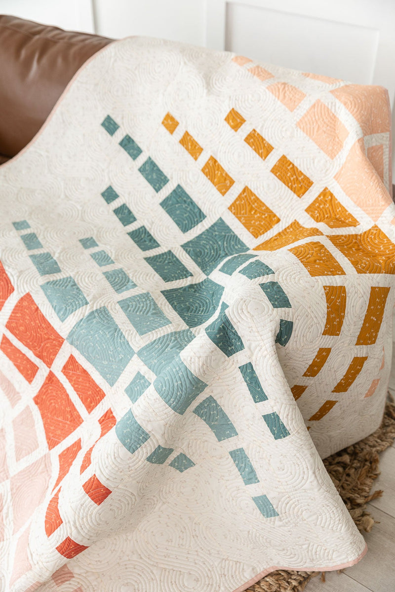 Aftershock Finished Quilt – Quilt101